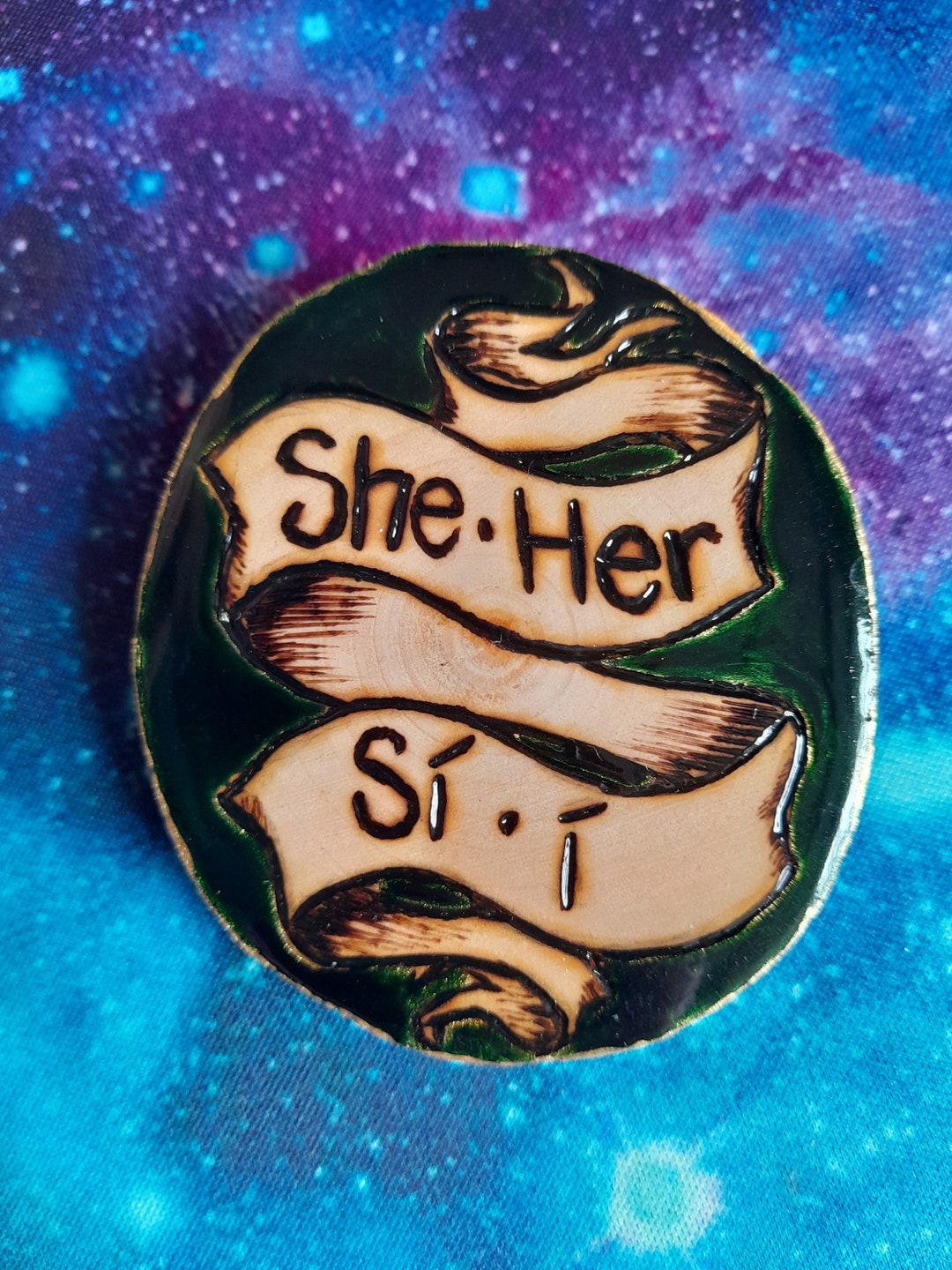Irish Pronoun Pin: Bilingual Wooden Badge, Emerald Green - Etsy