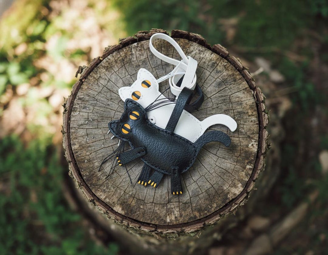Handmade Leather Cat Keychain | Black or White, Designer Bag Charm - Etsy