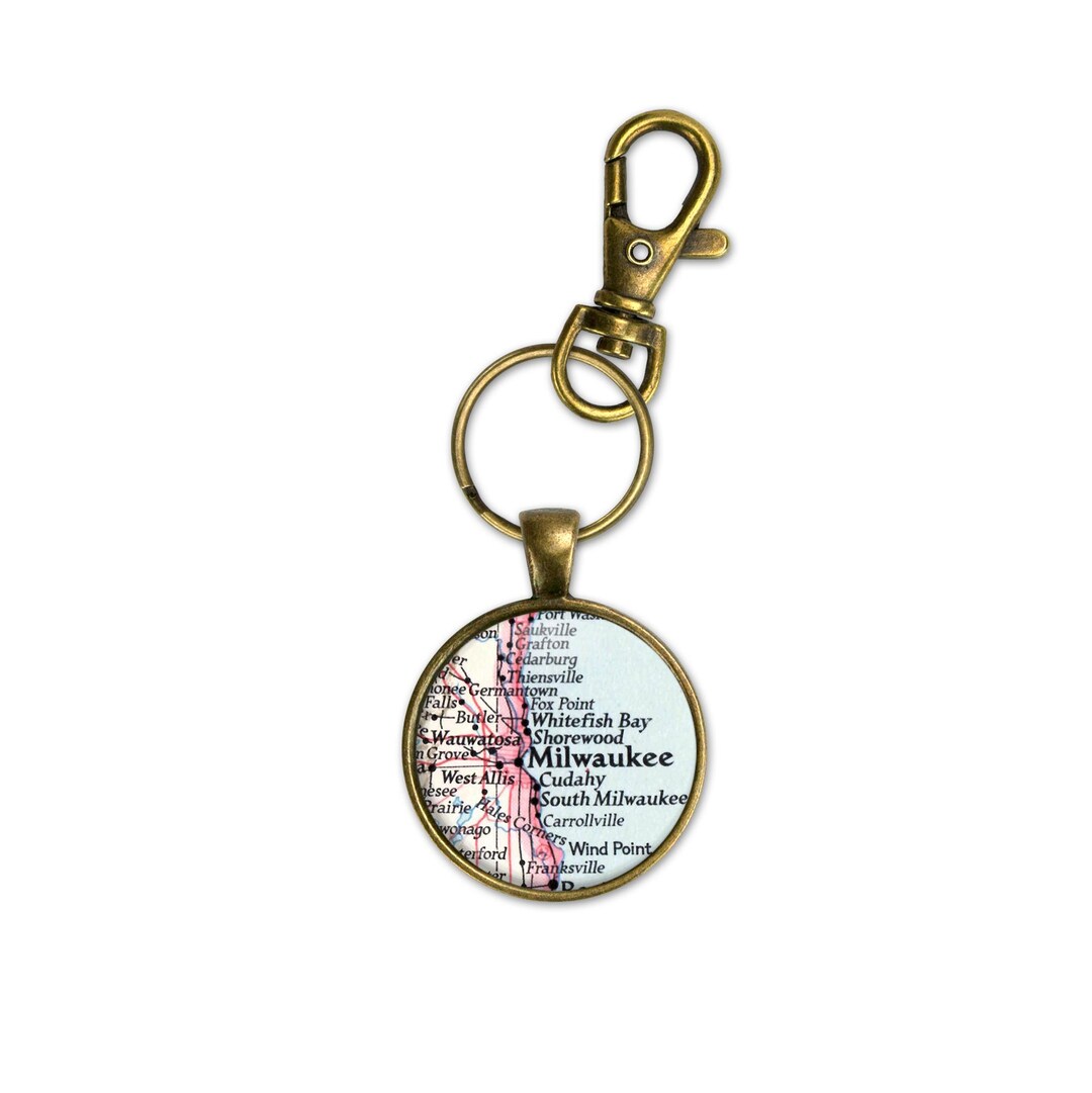 Milwaukee Vintage Map Keychain – Map Key Ring With Glass Dome ...
