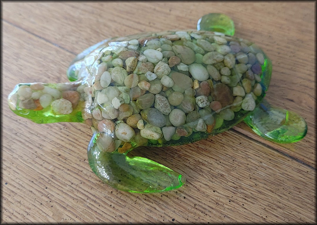 SEA TURTLE in Epoxy Resin and Stone Bring the Ocean Home With This ...