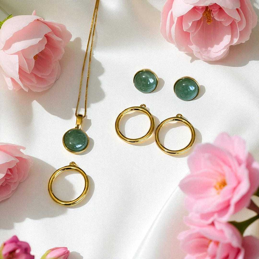 Natural Stone Jewelry Set: 18K Gold Necklace & Earrings - Etsy