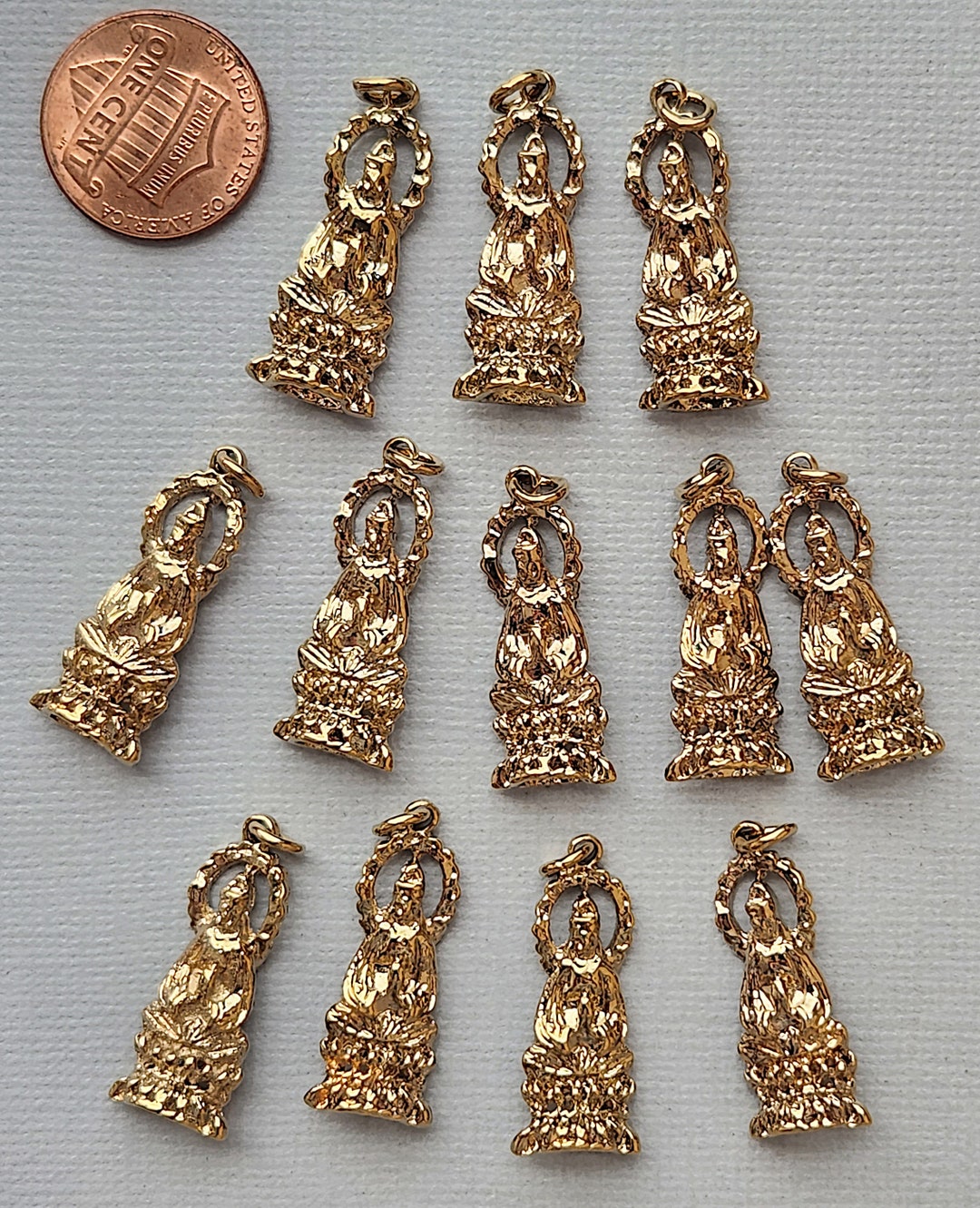 1 Goldtone/light Brass Chinese Goddess Vintage Hong Kong Charm Pendant ...