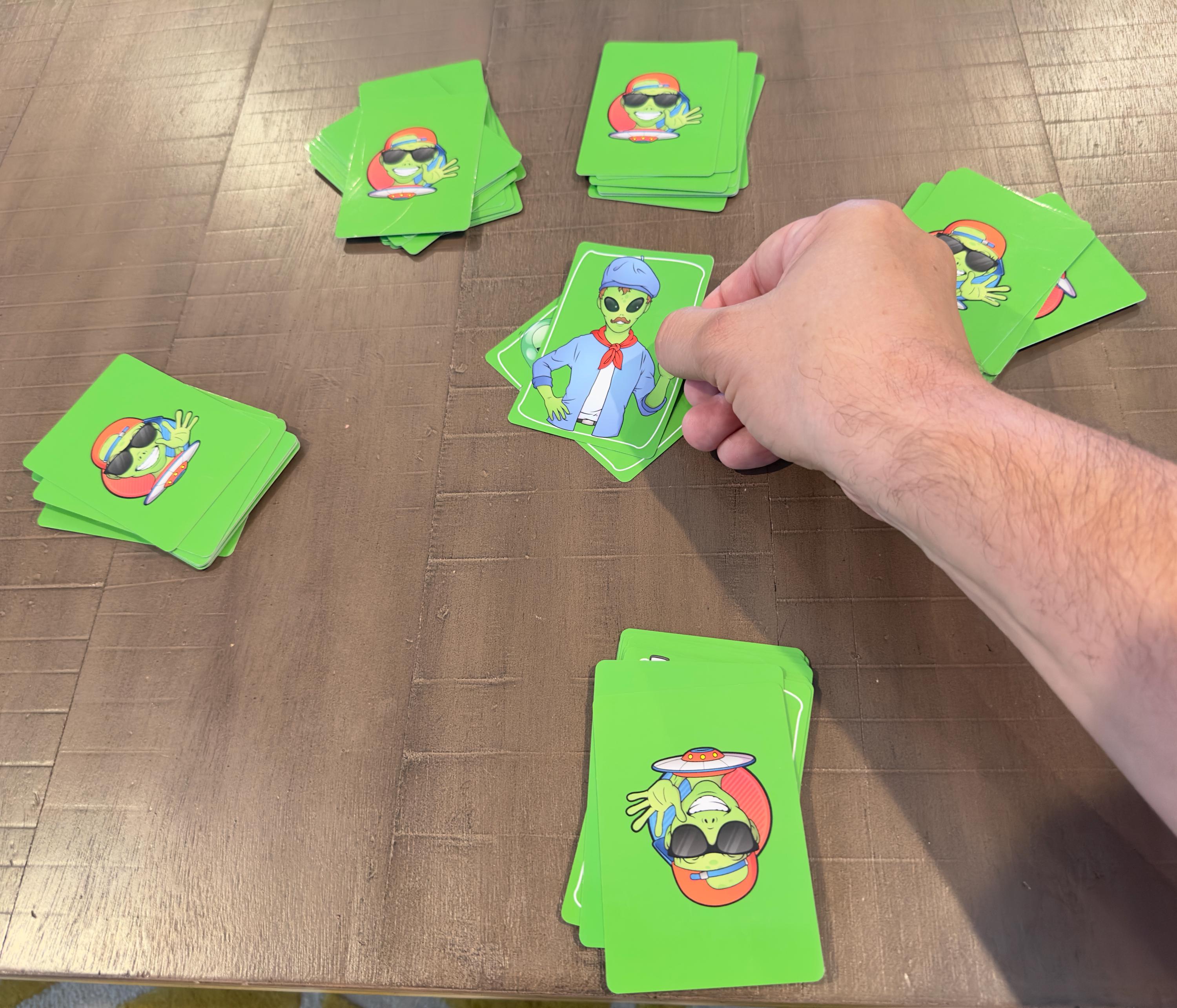 Bonjour Alien Family Game Cards. Fast & Fun Party or Vacation Game With ...