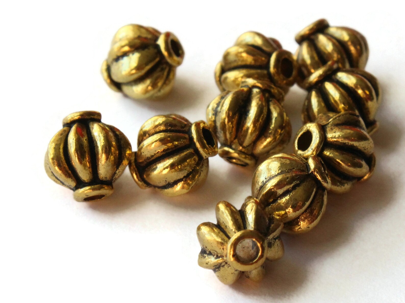 10 8mm Antique Golden Round Beads With Rim Fluted Beads Ridged Beads ...