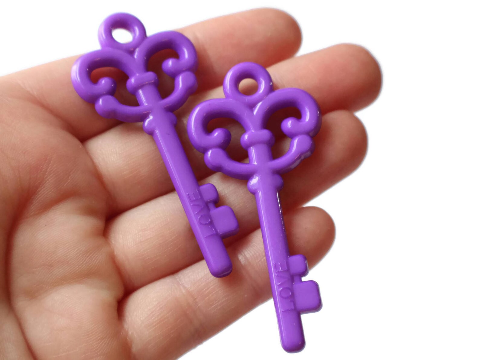 8 Purple Key Skeleton Key Charm Purple Pendant Acrylic Key - Etsy