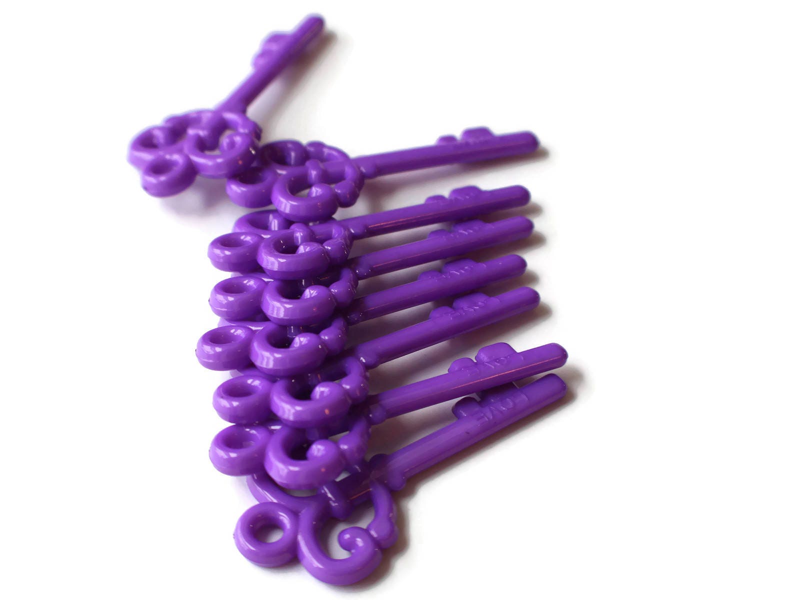 8 Purple Key Skeleton Key Charm Purple Pendant Acrylic Key - Etsy