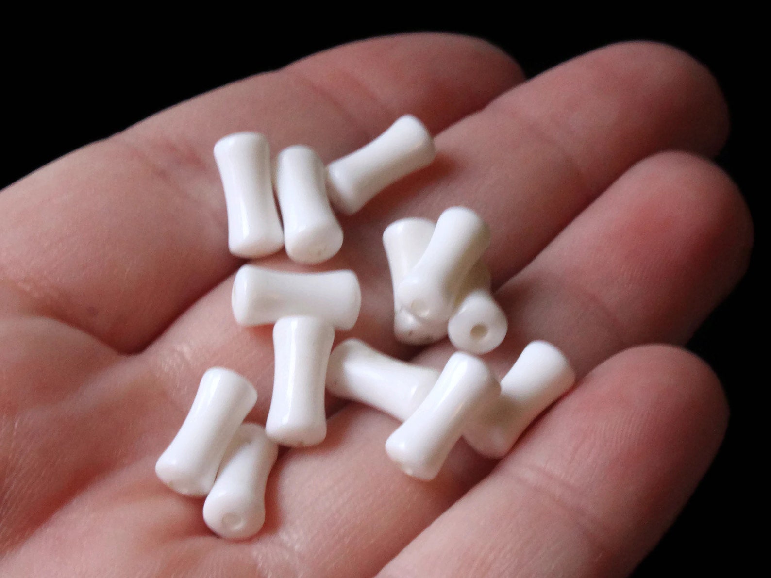 50 11mm X 5mm White Tapered Tube Beads Vintage Plastic Beads - Etsy