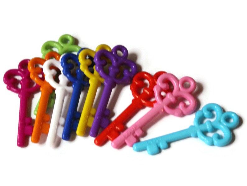 8 Mixed Color Key Plastic Key Skeleton Key Love Key Charms | Etsy
