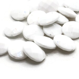 20 18mm White Vintage Plastic Beads Flat Faceted Oval Beads Jewelry ...