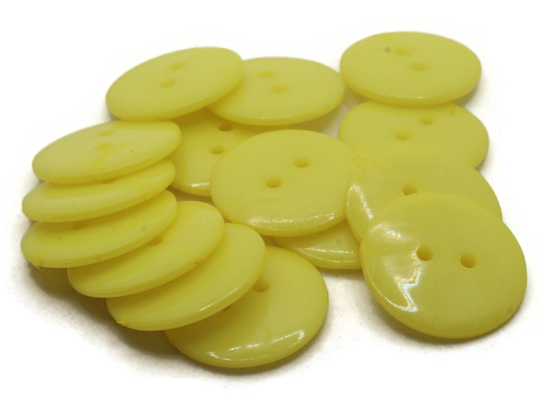 15 24mm Yellow Buttons Flat Round Plastic Two Hole Buttons Jewelry ...