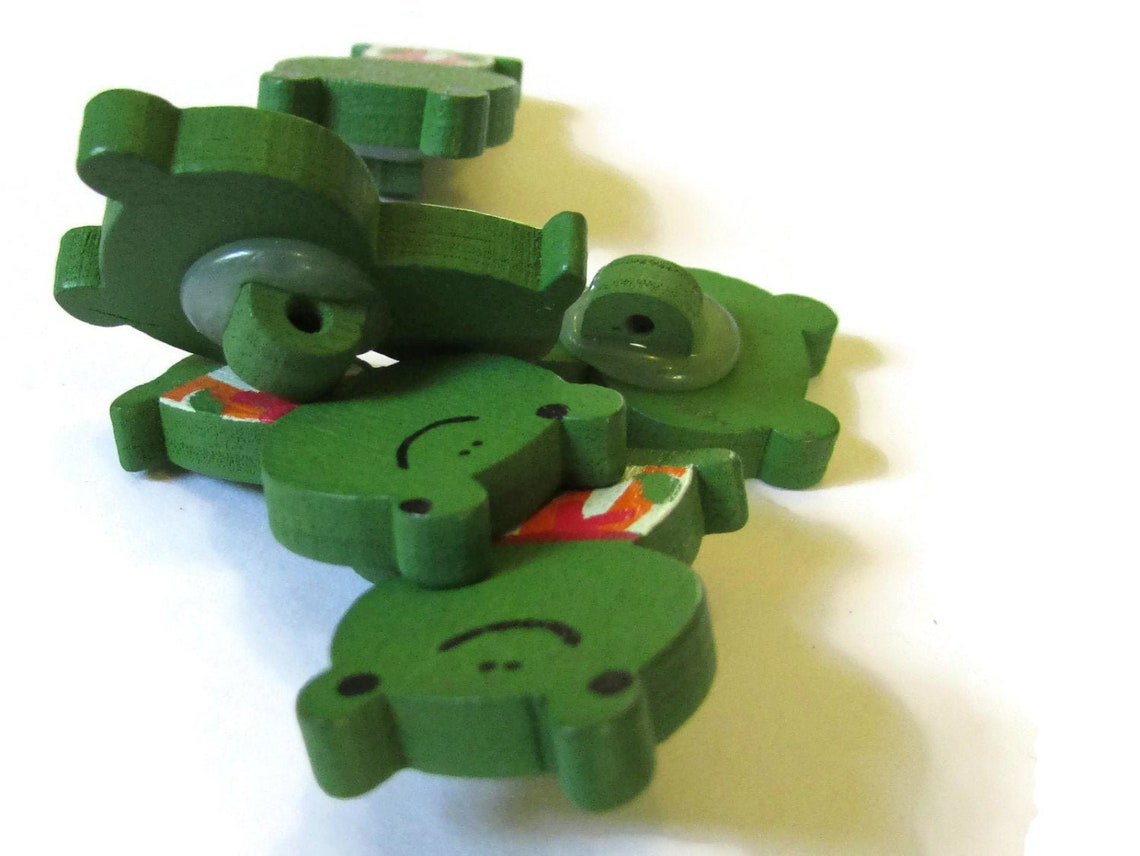5 26mm Green Frog Button Wooden Buttons Shank Buttons Froggy | Etsy