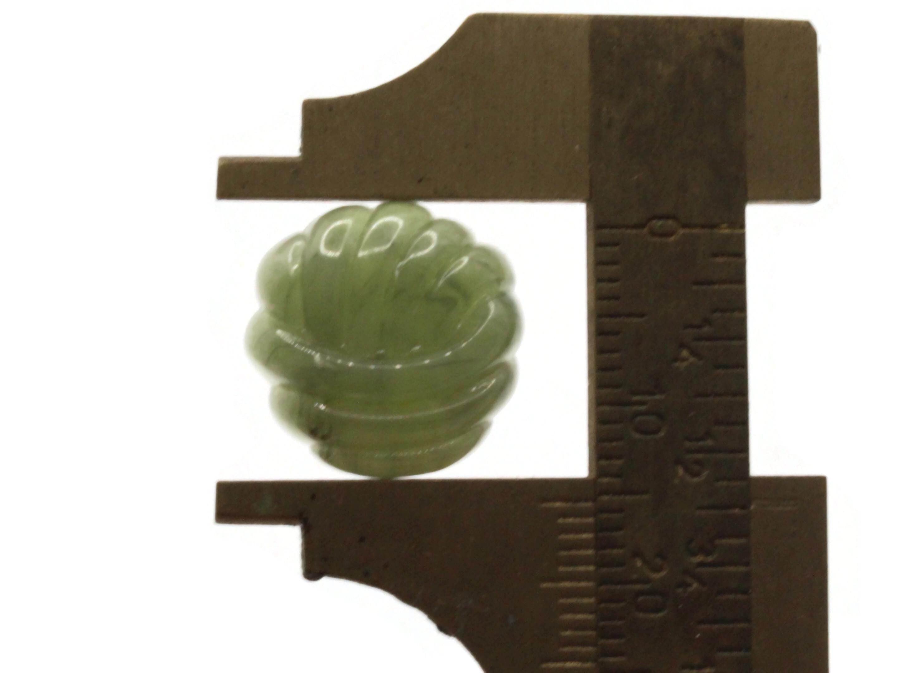 8 15mm Round Swirling Green Flatback Cabochons With Grooved Pattern ...