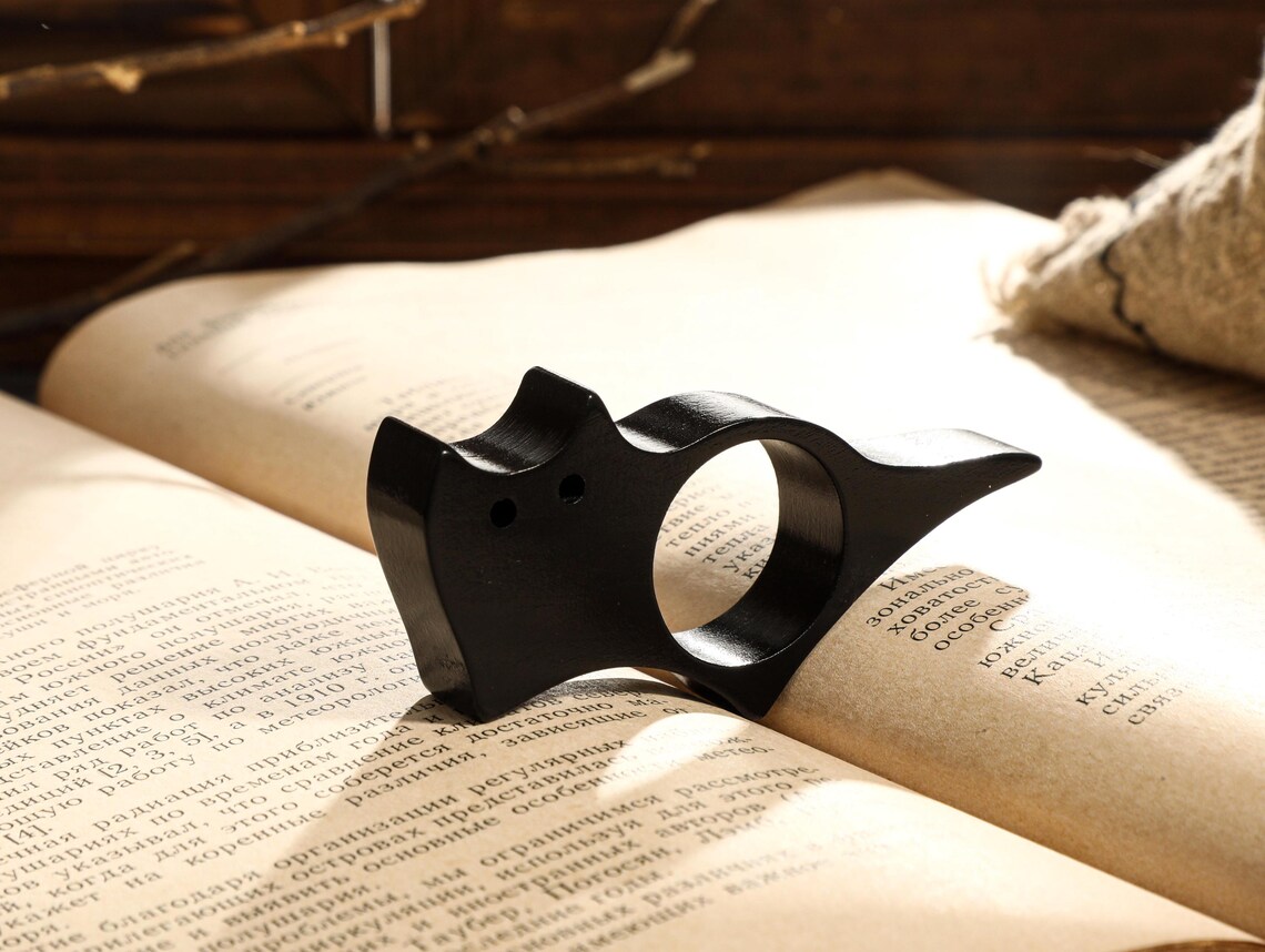Wooden Page Spreader, Book Page Holder, Gift for Bookworms, Wooden ...