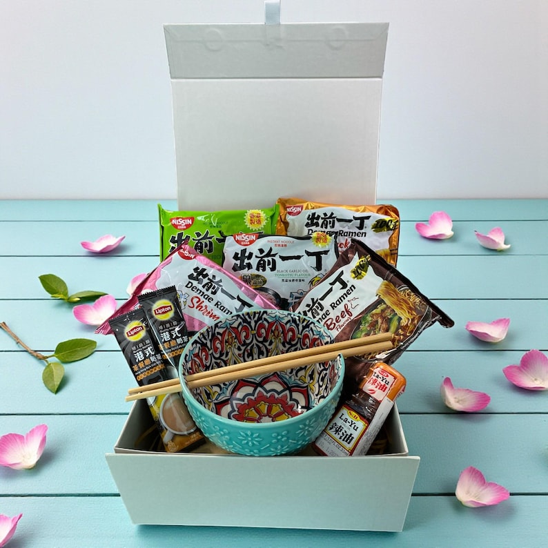 Instant Noodle Lover’s Gift Food Hamper (nissin Edition) Japanese ...