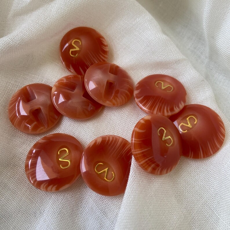 Set of 9 Vintage 70s Valentino Buttons Vintage Button With Gold Logo ...