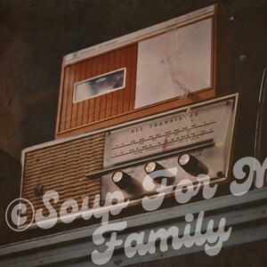 Retro Radio | Radio Music Art | Music Art Print | Vintage Decor | Retro ...