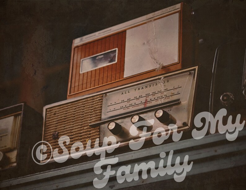 Retro Radio | Radio Music Art | Music Art Print | Vintage Decor | Retro ...