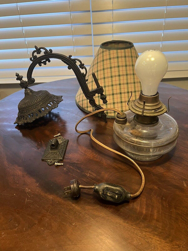 Cast-iron Swing Arm Oil Lamp Wall Bracket to Hang Victorian Style Wired ...