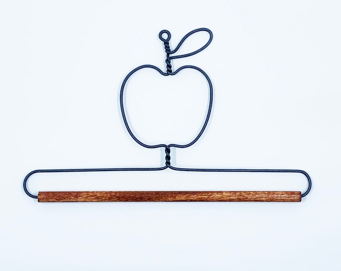 6.75" Wire Open Apple Hanger for Wool Applique, Wool Felt Kit Hanger ...