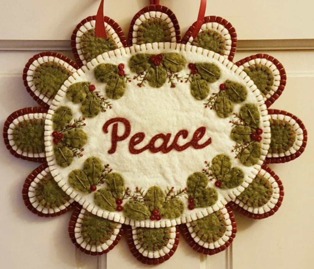 MY CHRISTMAS WISH Peace Wool Applique Kit, Wool Penny Rug Kit, Candle ...