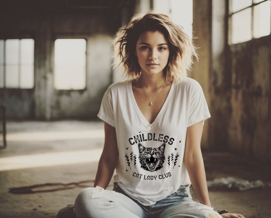 Childless Cat Lady Club Shirt Oversized Slouchy V Neck Tee Loose Tshirt ...