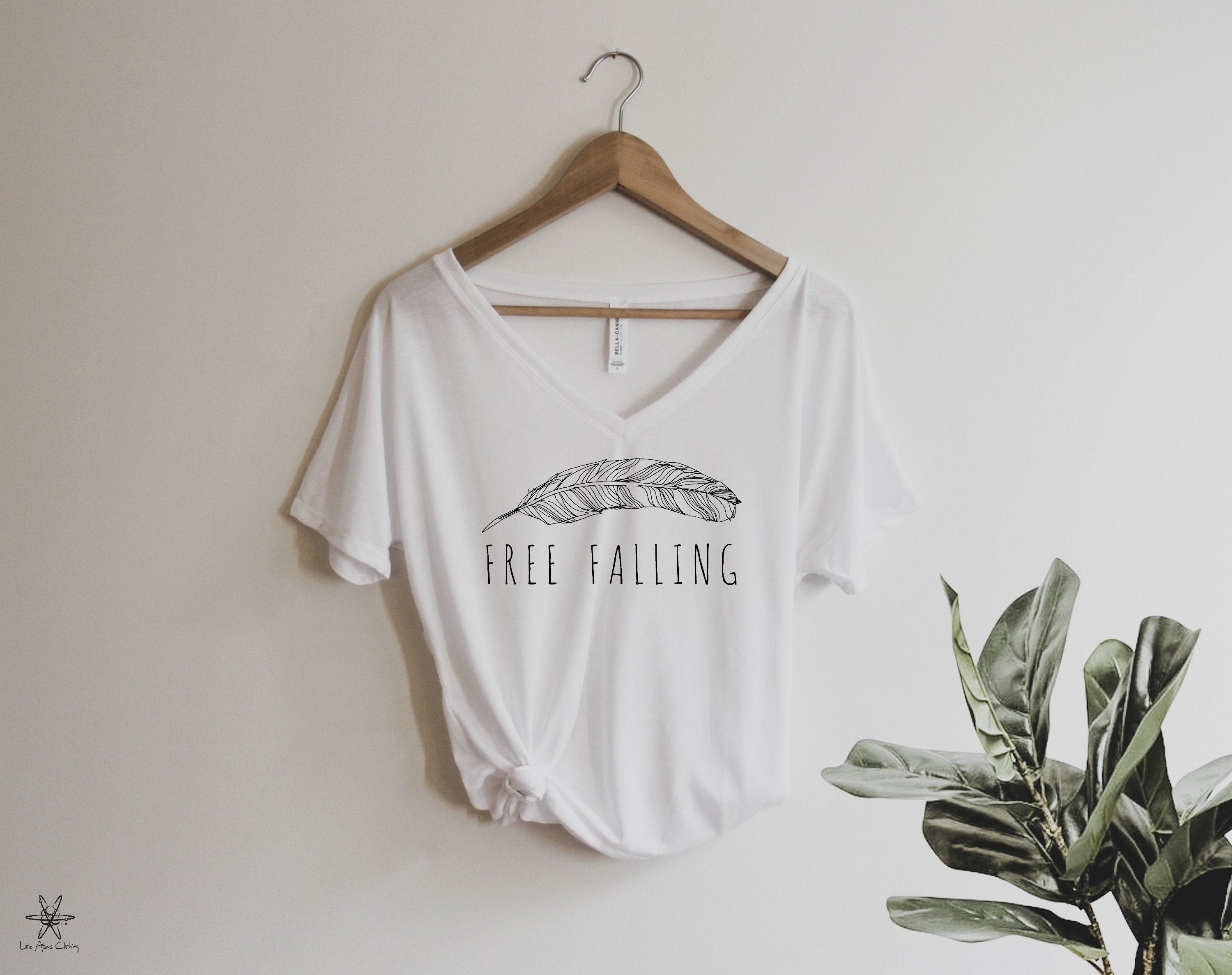 Free Falling Shirt Oversized Slouchy V Neck Tee Loose Tshirt Hippie ...