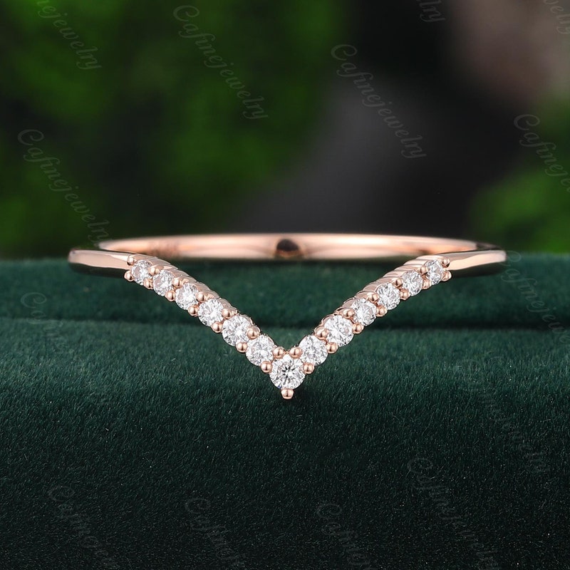 V Shaped Ring - Etsy