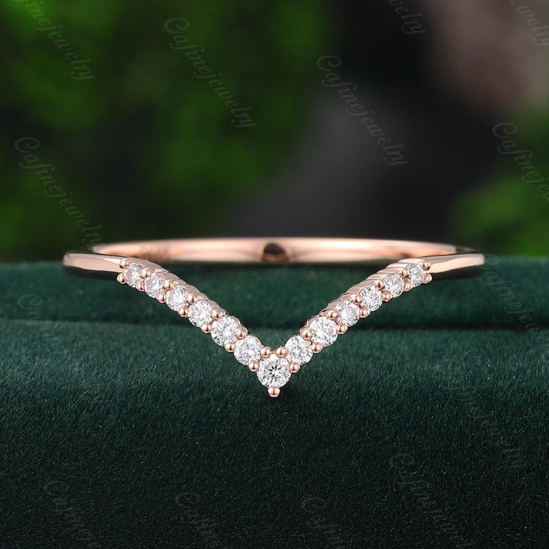 V Shaped Ring - Etsy