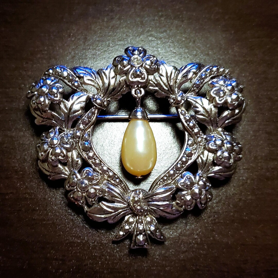 Avon Romantic Renaissance Faux Drop Pearl Pin Brooch, Silvertone ...