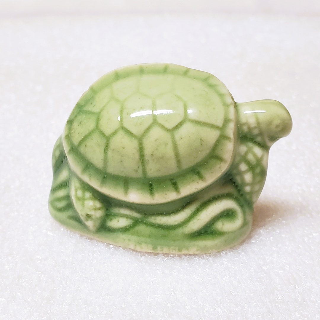 Wade Whimsies Sea Turtle Red Rose Tea Miniature Figurine Green VINTAGE ...