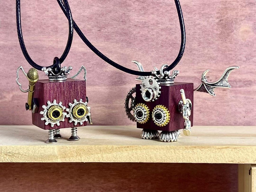 Mini Wooden Steampunk Robot Necklace Decor, Miniature Robotics Keychain ...