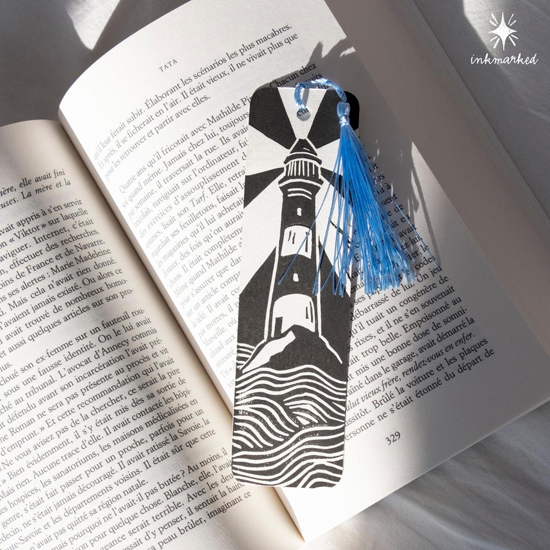 Marque-page Artisanal 'le Phare' En Linogravure – Accessoire De Lecture ...