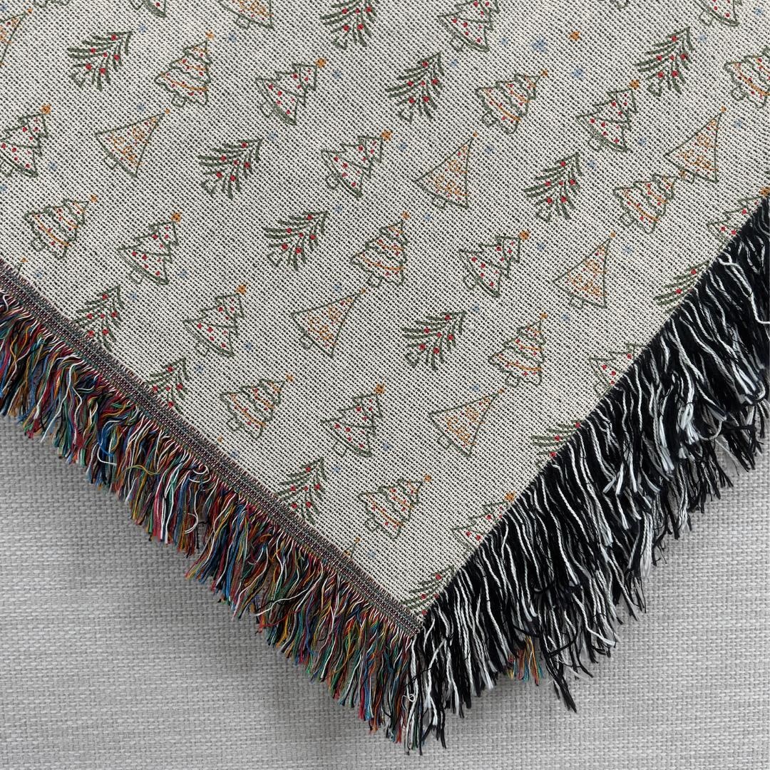 Christmas Tree Woven Blanket, Dainty Holiday Cozy Grandma Blanket ...