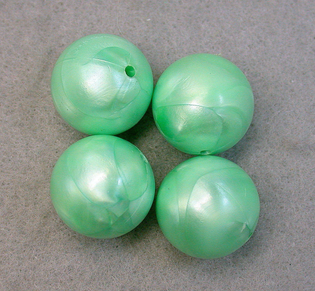 Vintage LUCITE BEADS Mint Green Swirled 18mm Pkg4 Res389 - Etsy