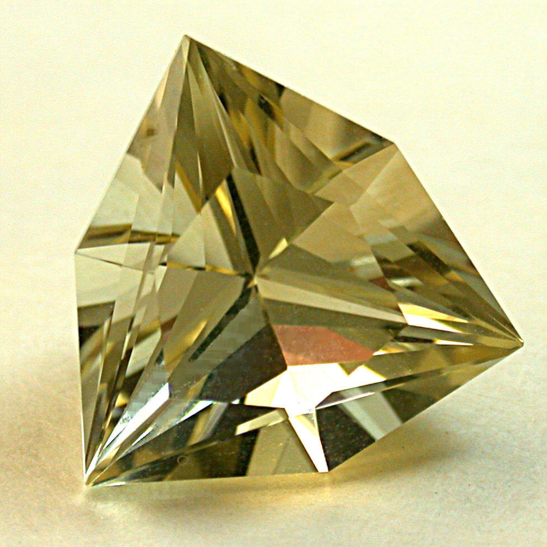 GOLDEN SUNSTONE Fancy Trillion Vintage Faceted Gem 11.56 Cts 16mm ...