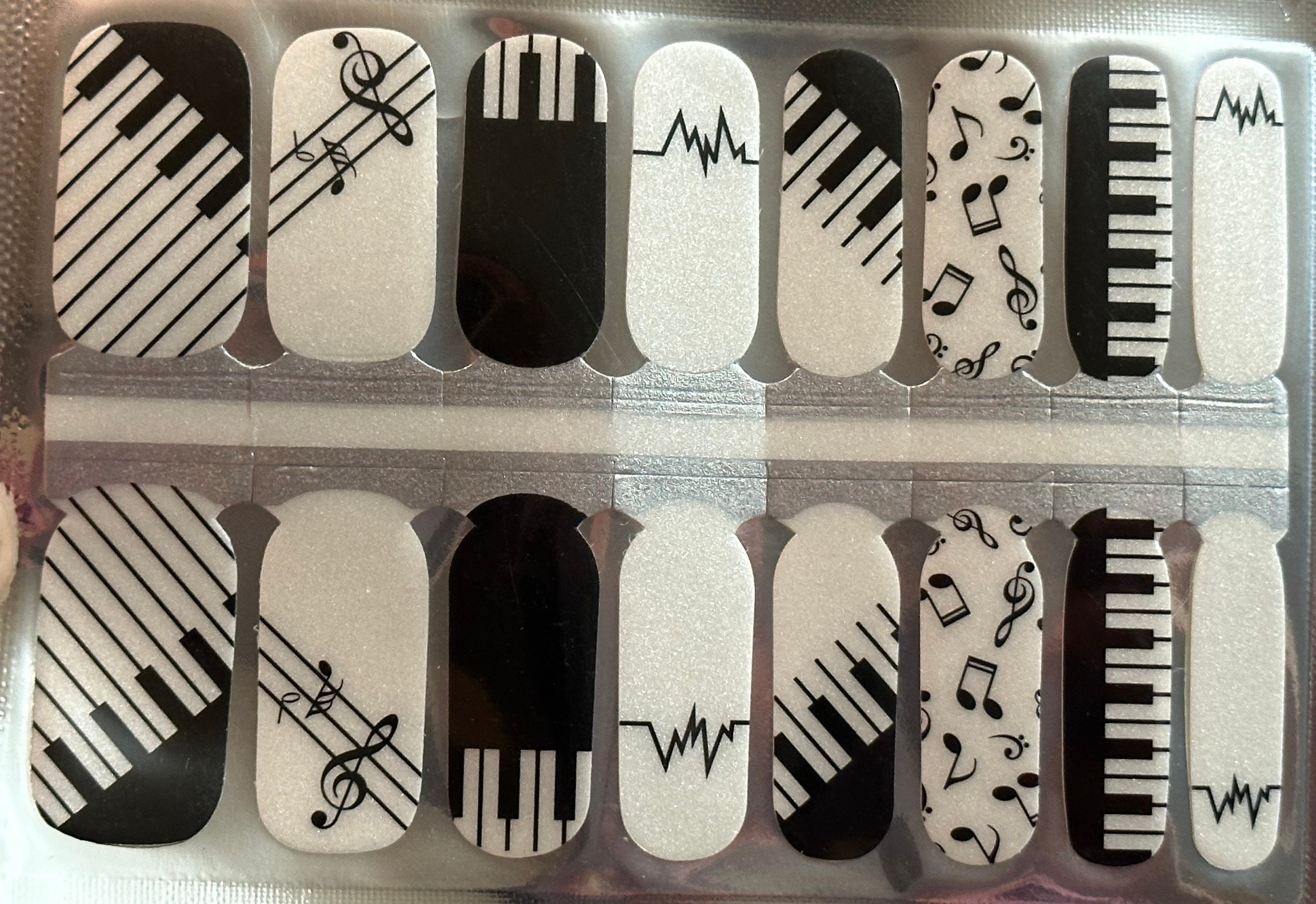 Piano Nail Design