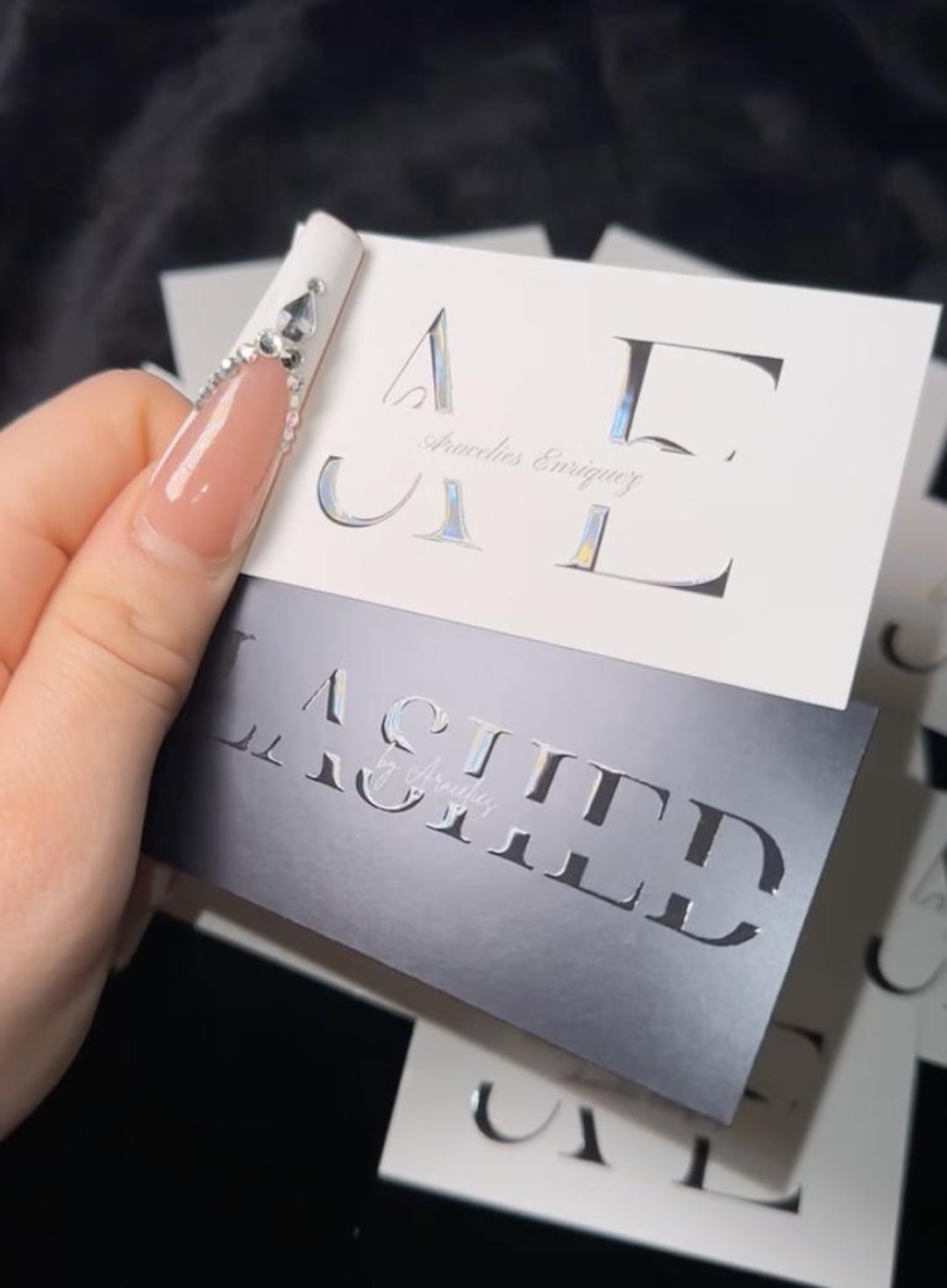 Glossy Embossed Business Card Template: Beauty Salon Canva Design (DIY ...