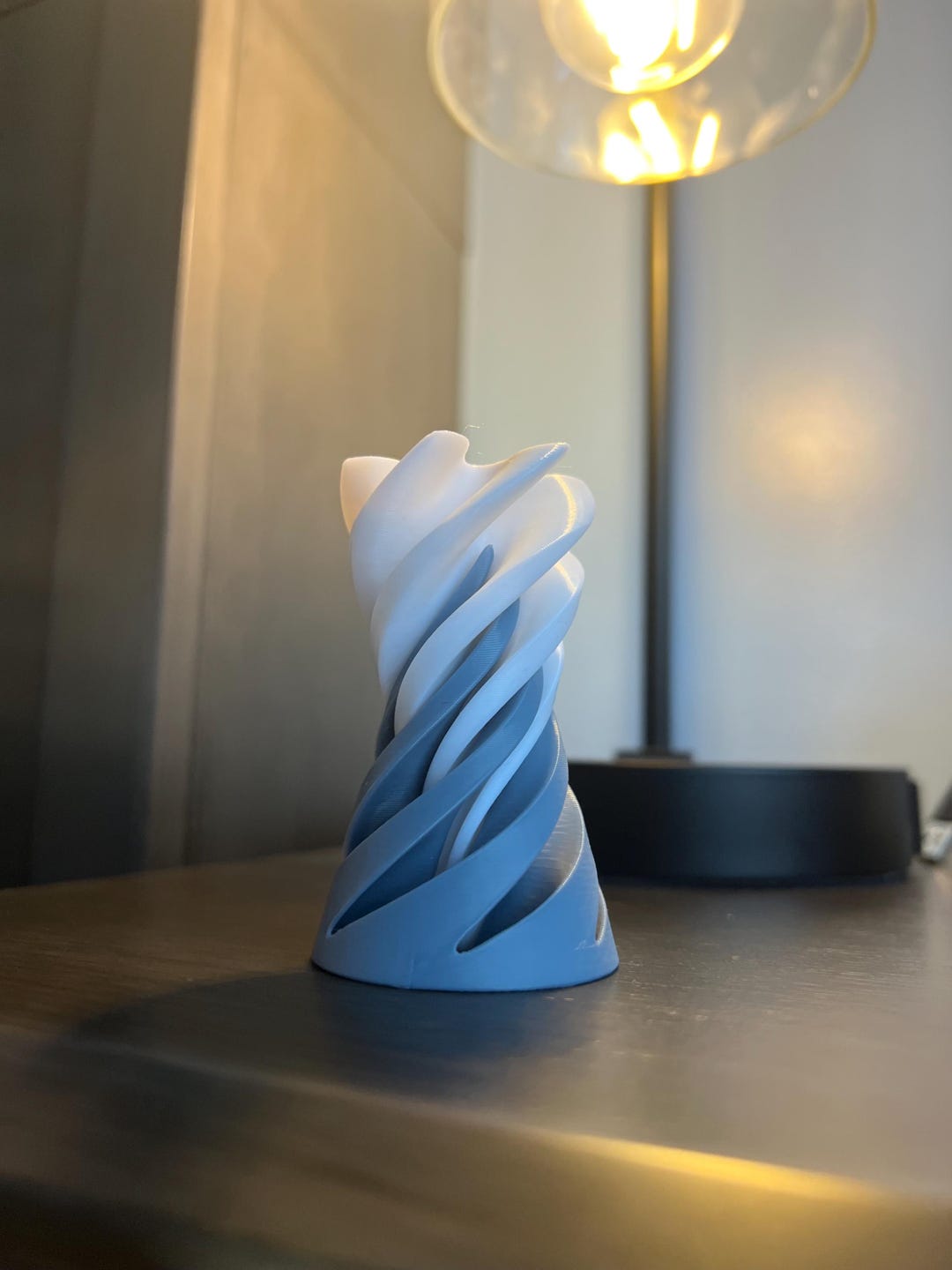 Pass Through Fidget Toy - Fun Spinning Optical Illusion Toy | 3d ...