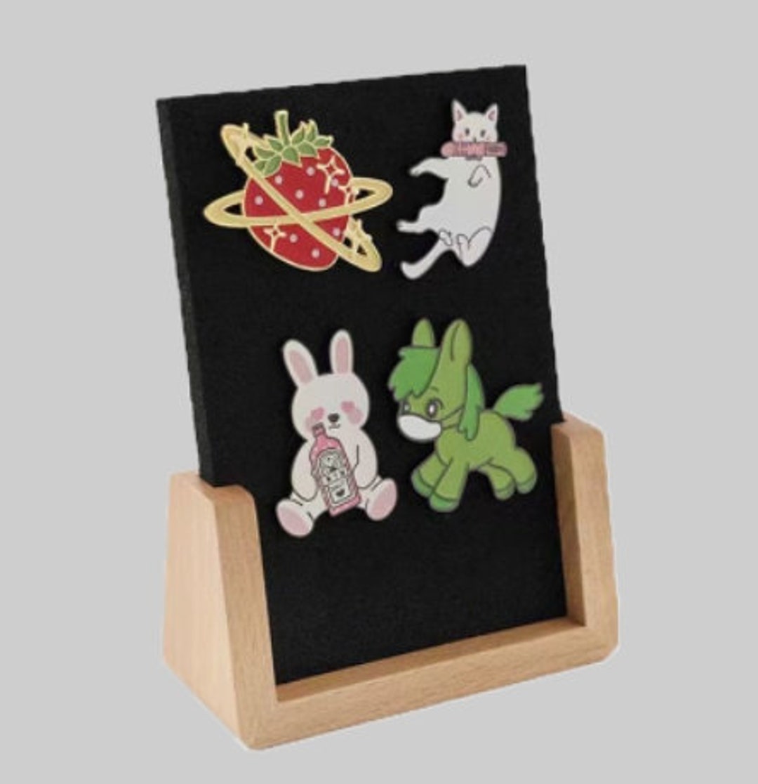 Enamel Pin Badge Display Frame Enamel Pin Storage and Display the ...