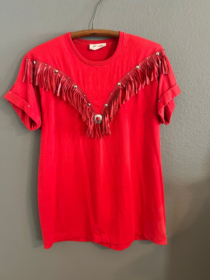 Vintage Red Western Fringe T-shirt With Shoulder Pads. Rodeo. Southwest ...