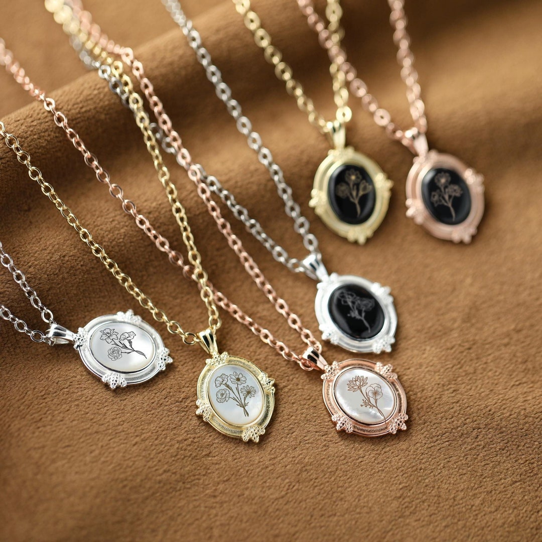 Personalized Birth Flower Necklace, Custom Bouquet Necklace, Mother of ...