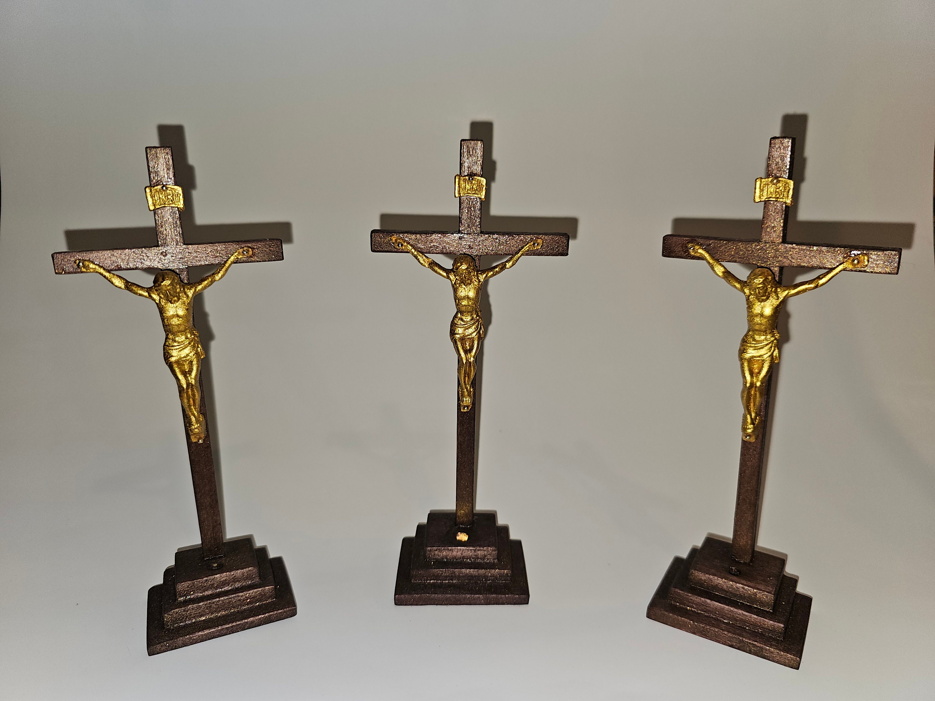 Stained Wooden Cross With Stand, Cross With Light, Cross With Jesus ...