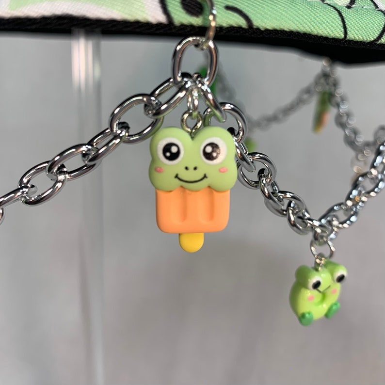 I Leaping Love Frogs! Kawaii Frog Charms and Chain Bucket Hat - Etsy