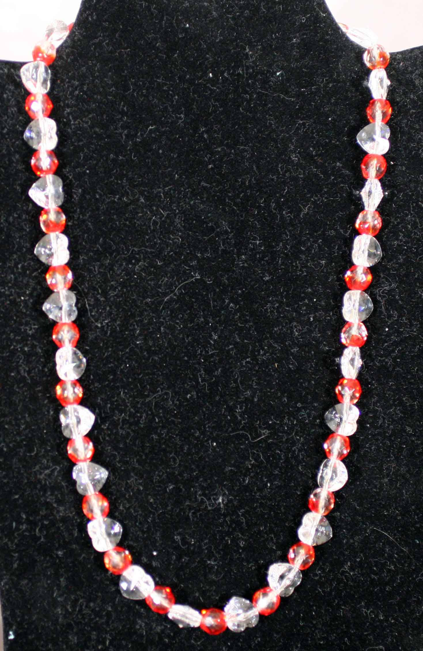 20 Clear Hearts With Red/white Sphere Necklace - Etsy
