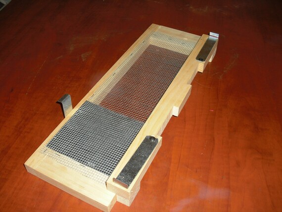 Homemade robbing screen : r/Beekeeping