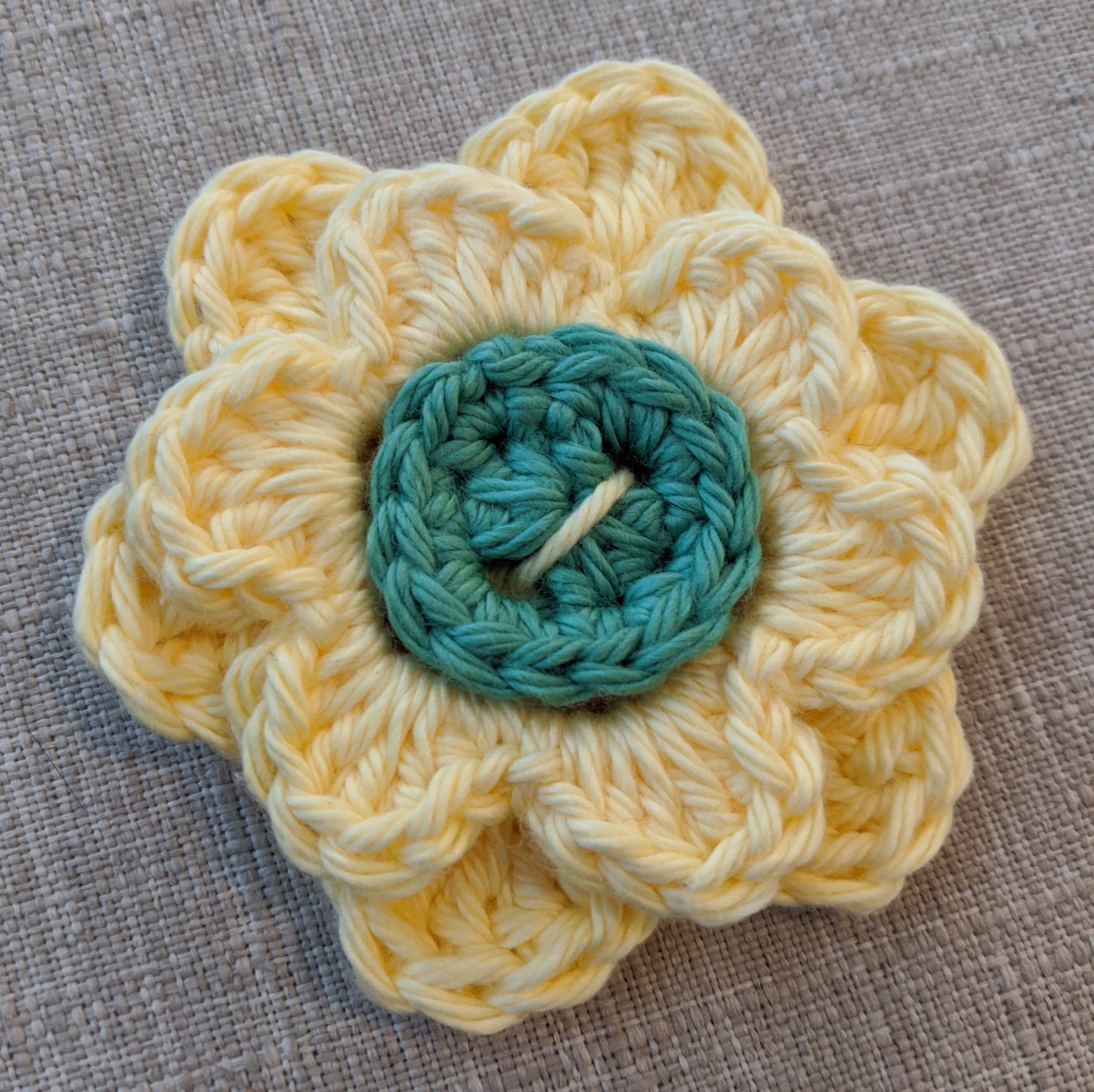 PDF crochet pattern Button flower Flower applique Crocheted | Etsy