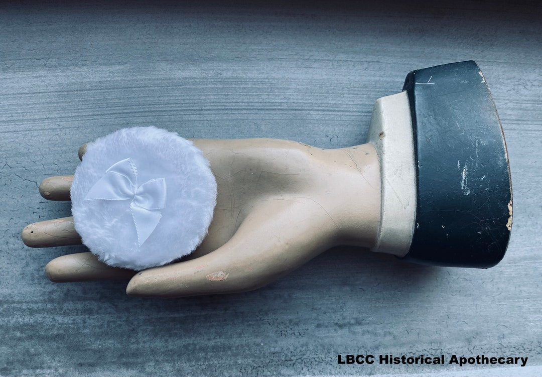 Vintage Glamour White Powder Puff Body Powder Puff Old Hollywood ...