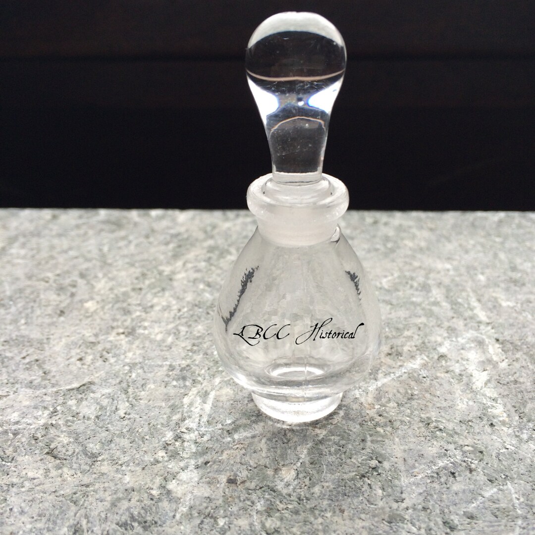 Teardrop Glass Perfume Bottle: Small Apothecary Potion Bottle - Etsy