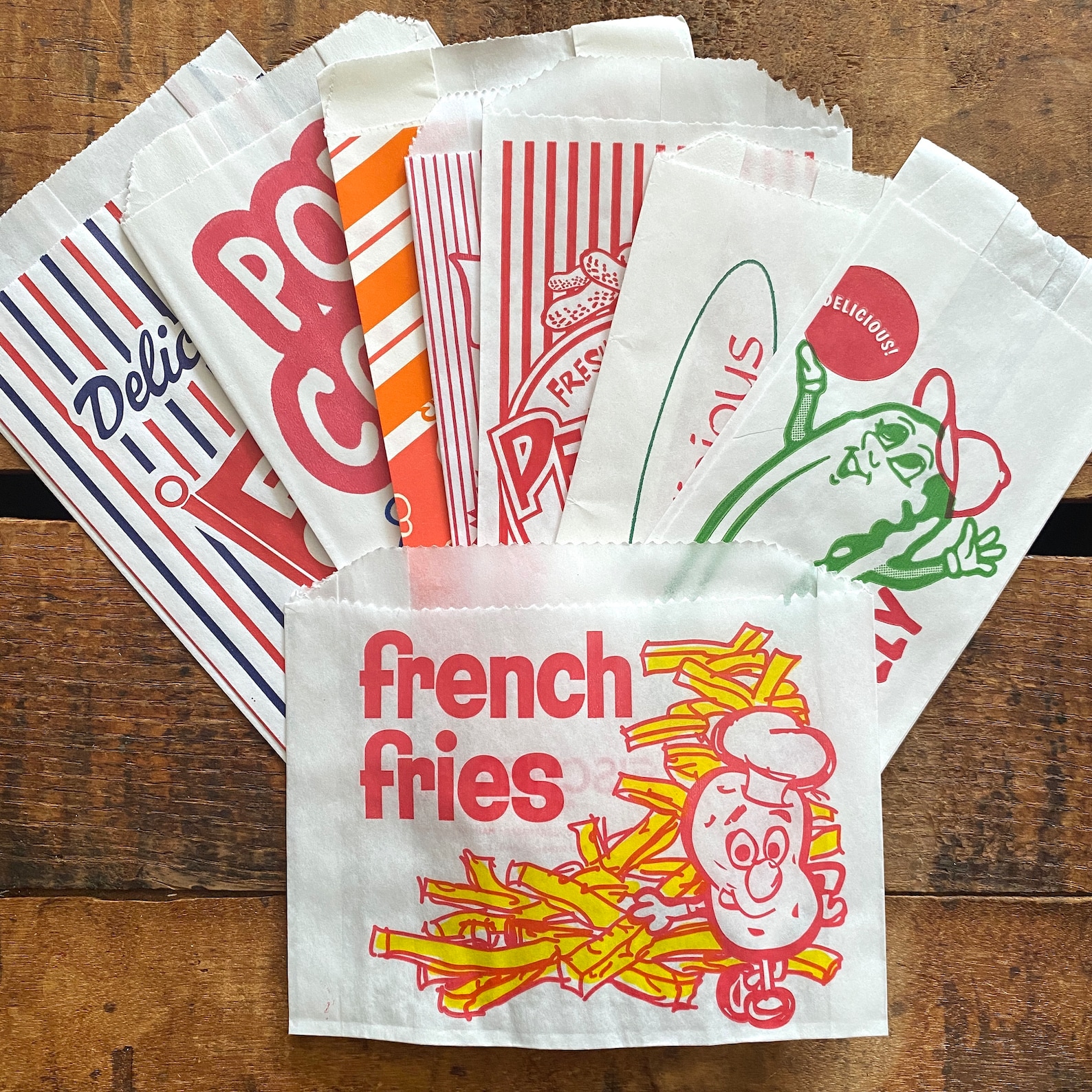 Assorted Paper Bags Set of 8 Paper Bag, Treat Bag, Circus Bags, Peanuts ...