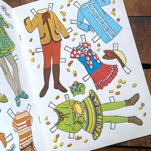 Vintage Unused Mini Mods Paper Doll Book - Uncut Fashion Ephemera ...